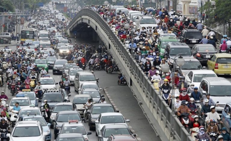 Safety on the Vietnamese roads | Vietnam tour guide